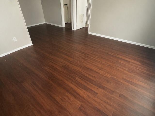 2414 Mimosa Drive 7