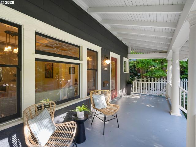 2414 NE 19TH AVE