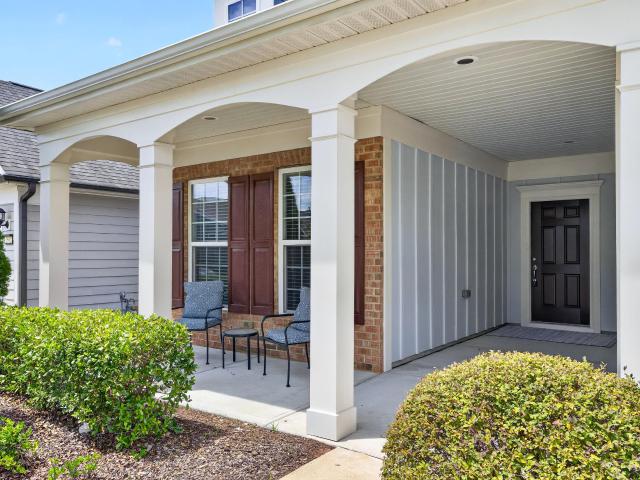 2414 Bloomsbury Manor Drive