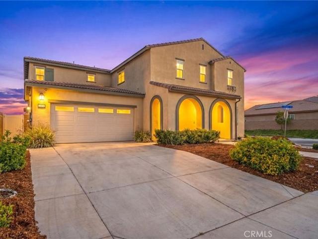 2414 Crater Ave, Rialto, CA 92377