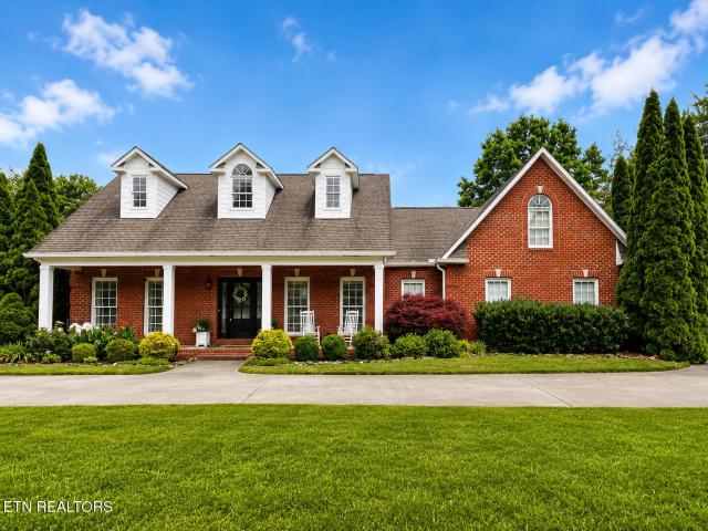 2414 Cross Creek Drive