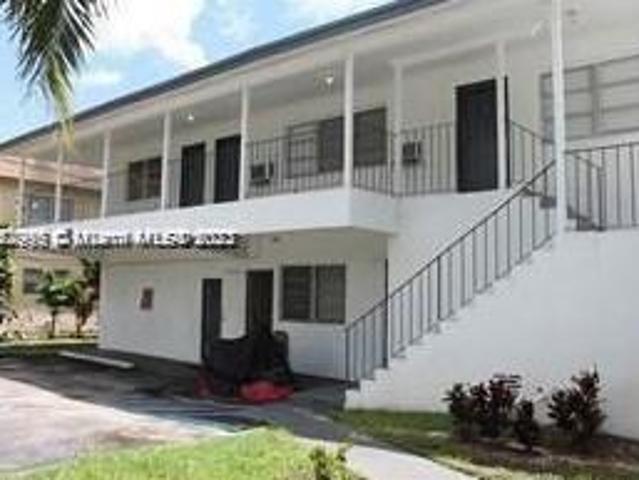 2414 Johnson St #9, Hollywood, FL 33020