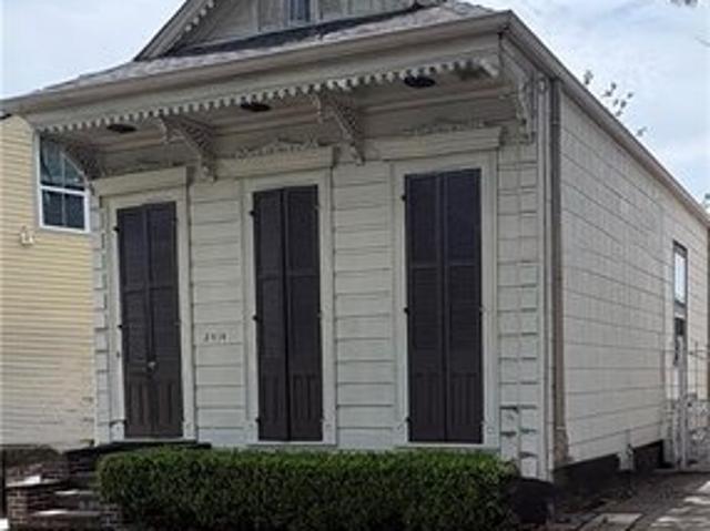 2414 Ursuline Ave, New Orleans, LA 70119