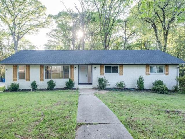 2414 W Woodland Cir, East Point, GA 30344