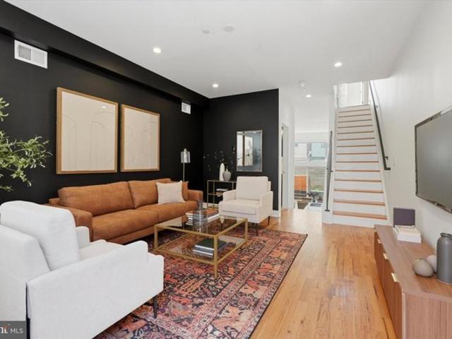 2414 Manton St, Philadelphia, PA 19146