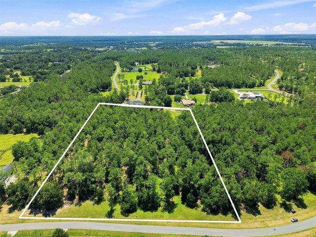 24150 Greenwood Xing, Eustis, FL 32736