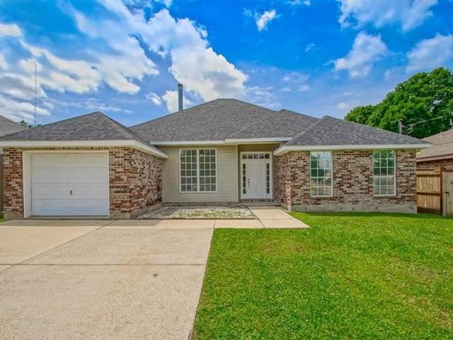 2415 Memorial Park Dr, New Orleans, LA 70114