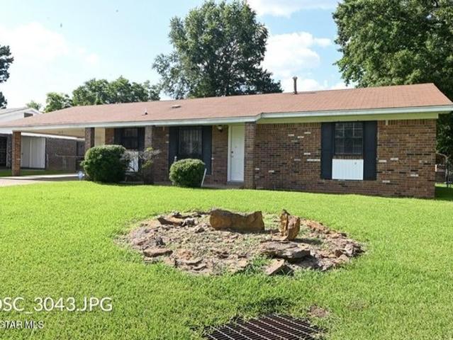 2415 N 21st Ave, Columbus, MS 39701