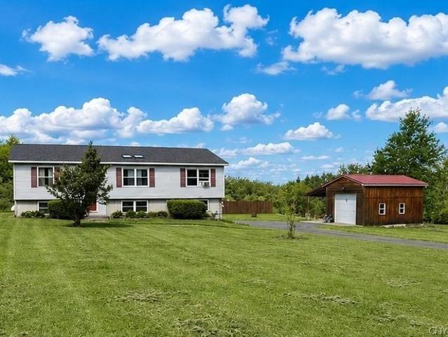 2415 Case Hill Rd, La Fayette, NY 13084