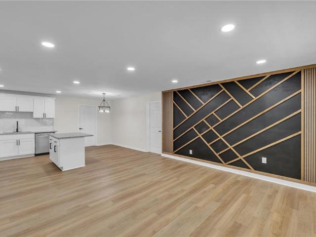 2415 Chesapeake CIR