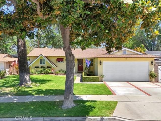 2415 E Oakmont Ave, Orange, CA 92867