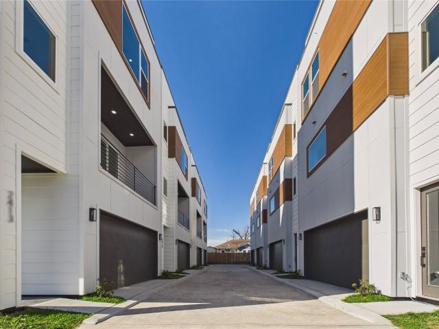 2415 Harrington St, Houston, TX 77026 | MLS #71485