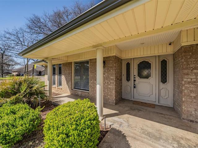 2415 Lakeview Cir, Arlington, TX 76013 | MLS #21209 | Compass