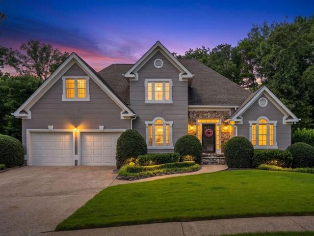 2415 Lennox Ct, Chattanooga, TN 37421