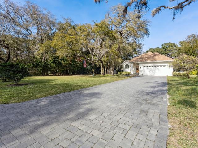 2415 Los Robles Dr, Fernandina Beach, FL 32034 | MLS #114726 | Compass