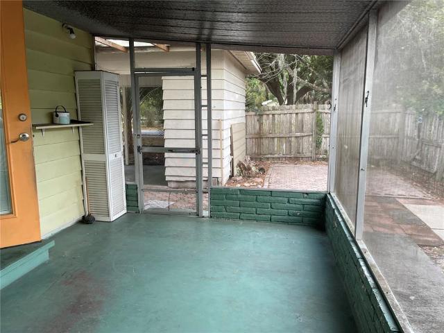 2415 Pelican Dr, Sarasota, FL 34237 | MLS #A4659