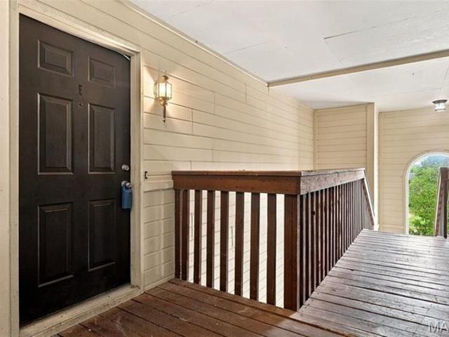 2415 Sandalwood Creek Ct Apt E, Wildwood, MO 63038