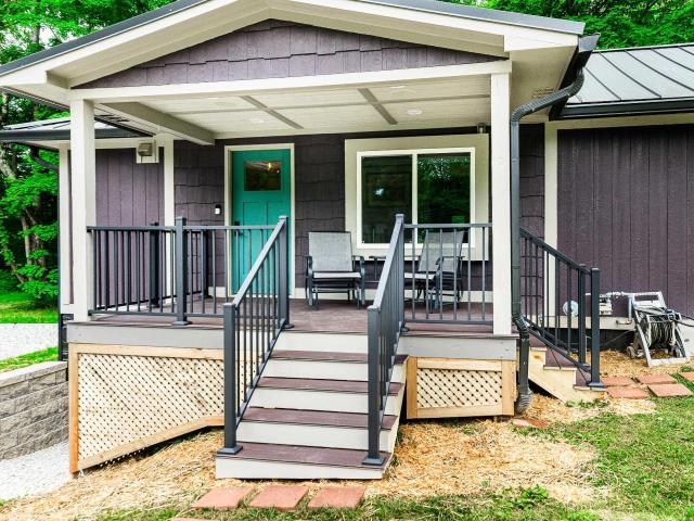 2415 W Fountain Drive