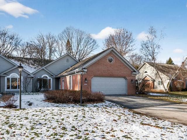 2415 Walnut Grove Ct Unit B, Brookfield, WI 53005