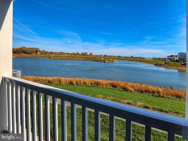 24160 Port Ln Unit 105, Lewes, DE 19958