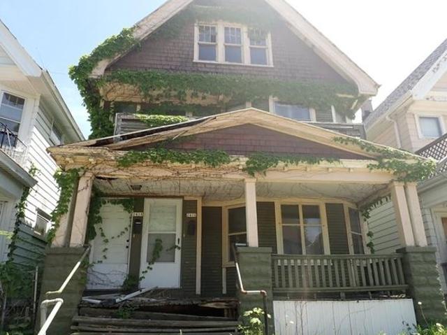 2416 N 39th St Unit 2418, Milwaukee, WI 53210