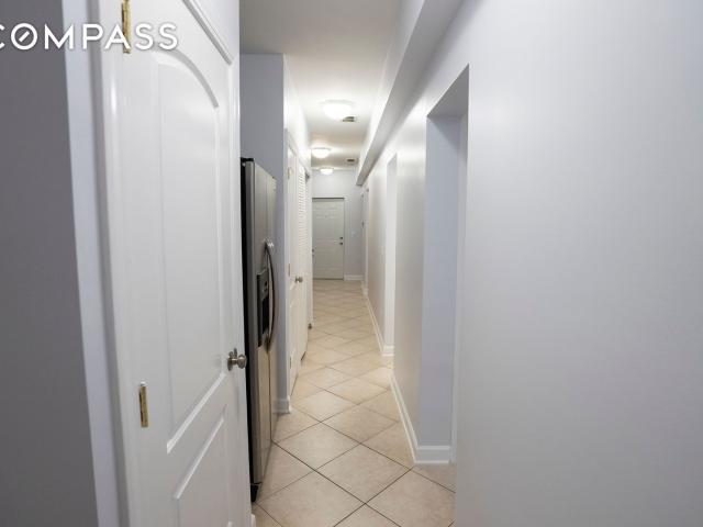 2416 N Greenview Ave G, Chicago, IL