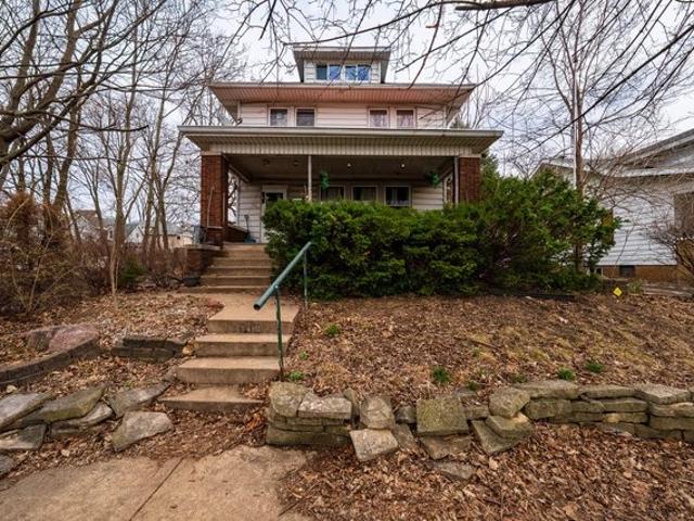 2416 N Dechman Ave, Peoria, IL 61603