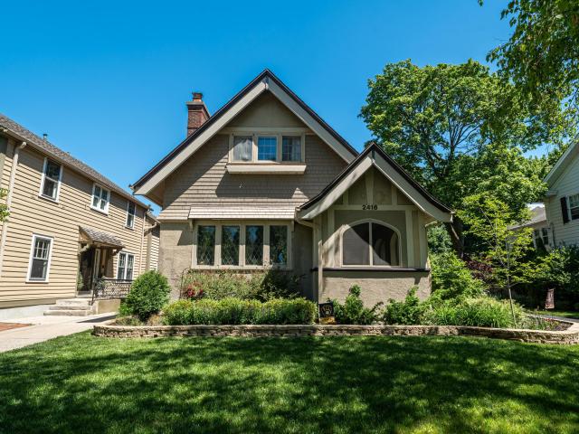 2416 E Beverly Rd