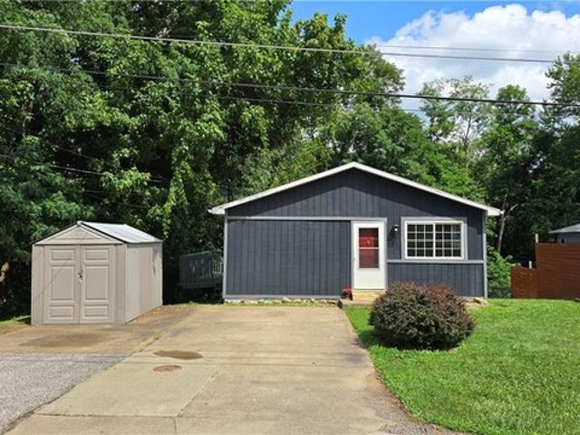 2416 Gant St, Parkersburg, WV 26104