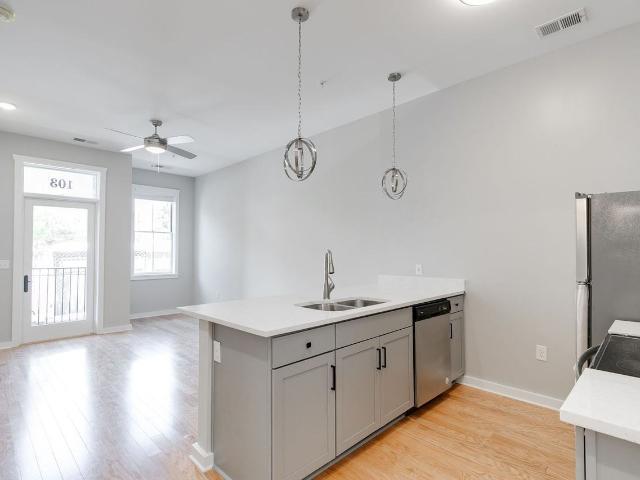 2416 Jefferson Ave 2 Bedroom Apartment for Rent at 2416 Jefferson Ave, Richmond, VA 23223 Union Hill