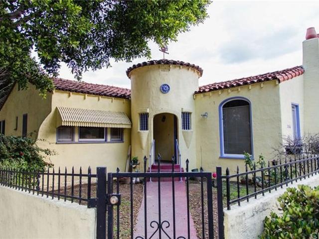 2416 Kenilworth Ave, Los Angeles, CA 90039