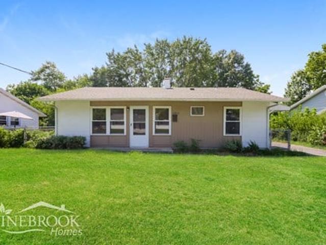 2416 Schon Dr 3/1 1073 sqft