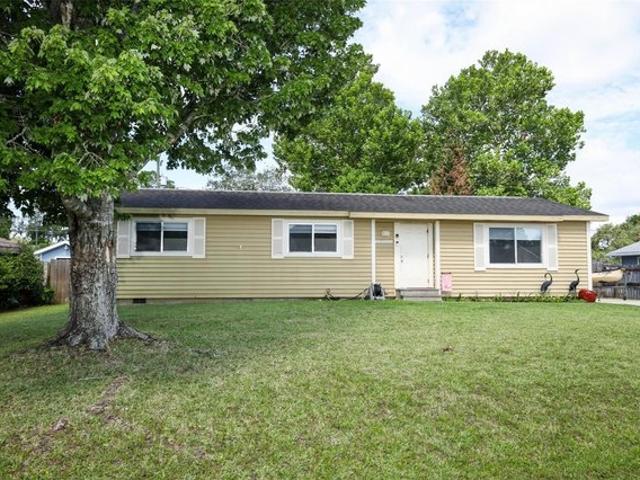2416 Tamarind Dr, Edgewater, FL 32141