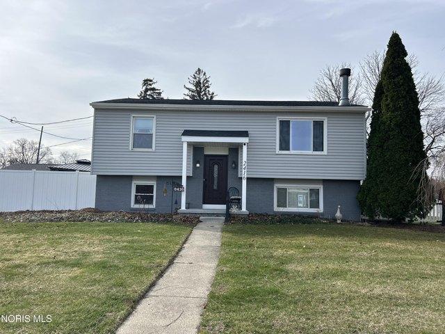 2416 Woodfox Dr, Toledo, OH 43611