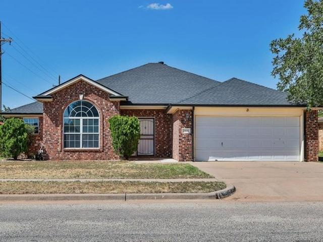 2416 92nd St, Lubbock, TX 79423