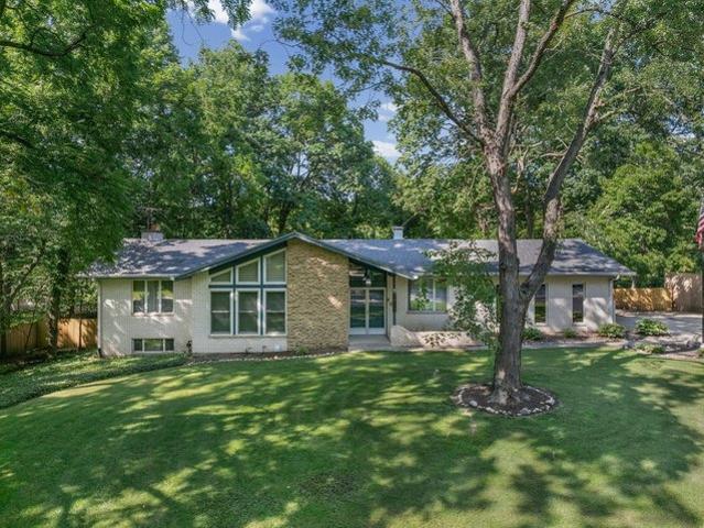2417 Mayfair Dr, Joliet, IL 60433