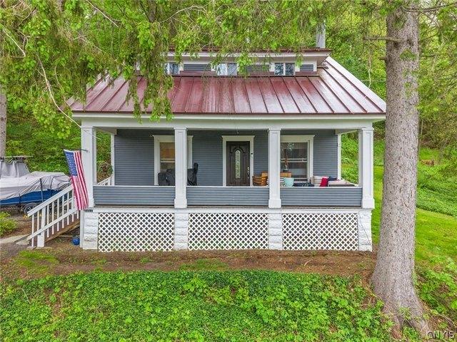 2417 Onativia Rd, La Fayette, NY 13084
