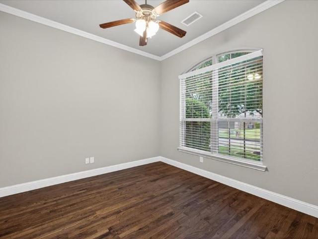 2417 Barclay Court