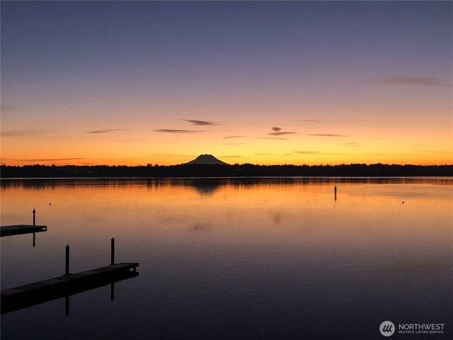 2417 Beach View Ln NW, Olympia, WA 98502