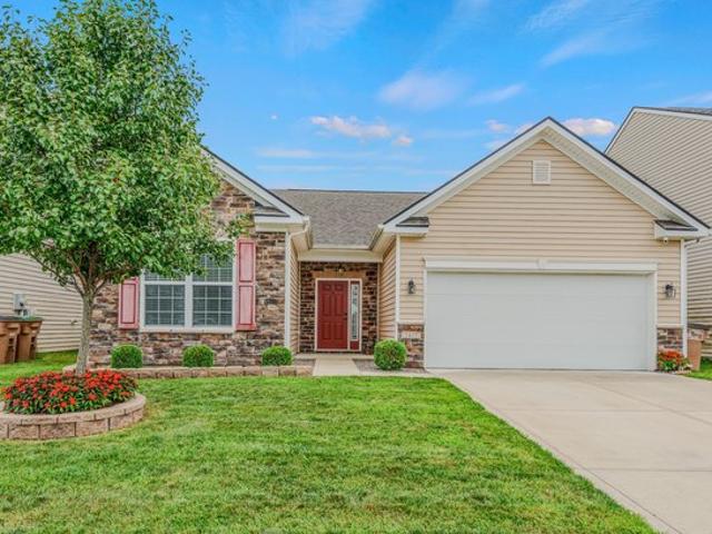 2417 Creekland Dr, Columbus, IN 47201
