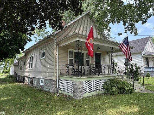 2417 Division St, Port Huron, MI 48060