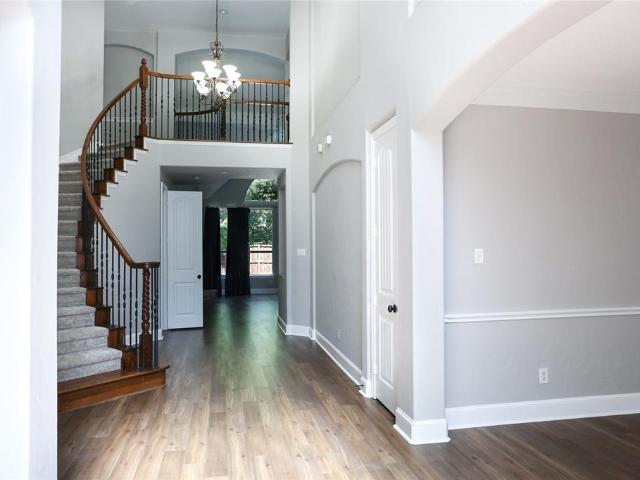 2417 Laguna Lane