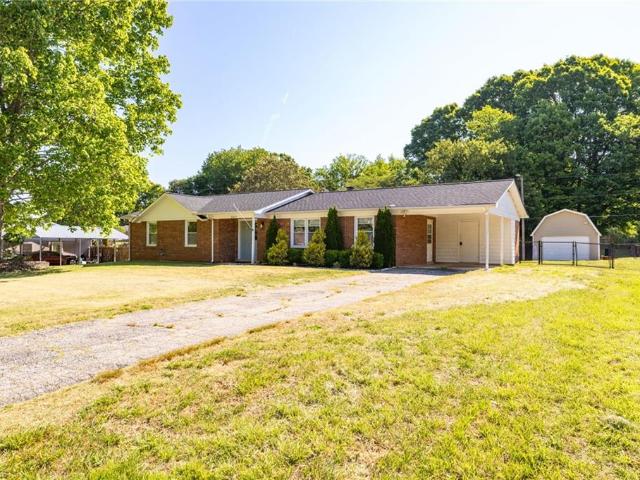 2417 White Horn Road