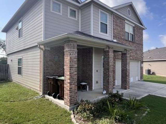 2418 Marbach Woods, San Antonio, TX 78245