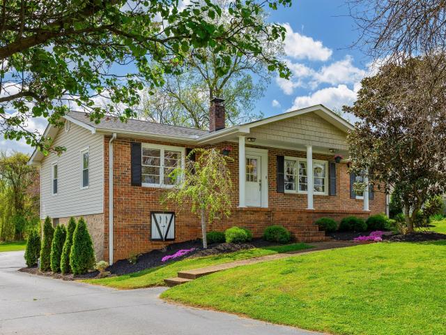 2418 Crescent Club Drive