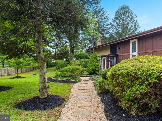 2418 Derby Drive