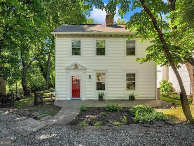 2418 Forest Glen Rd, Silver Spring, MD 20910