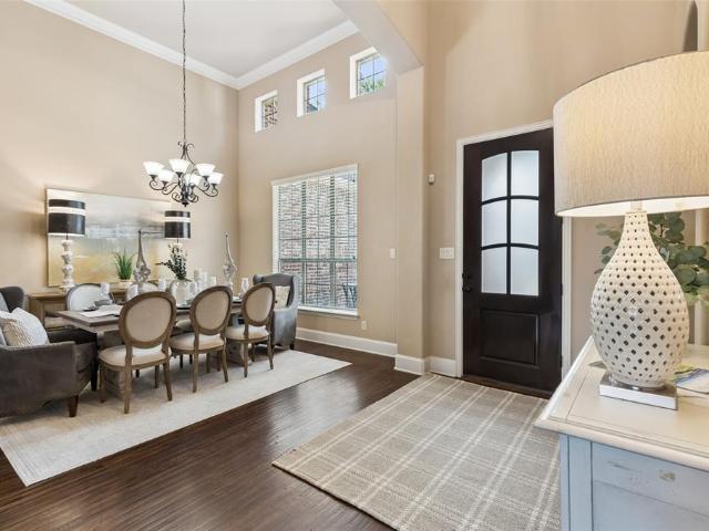 2418 Rosebury Lane