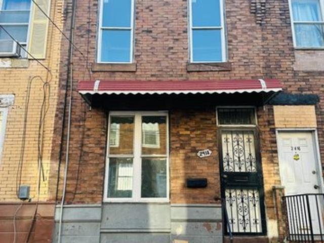 2418 S Franklin St, Philadelphia, PA 19148
