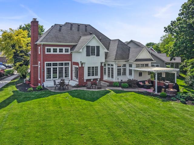 2418 Somerset Circle